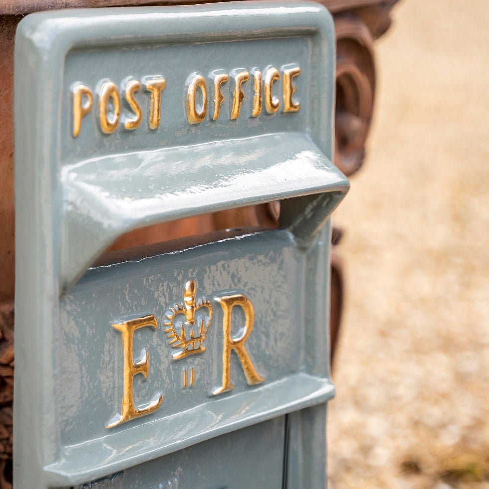 Small Metal Garden Flower Sculptures | Wild Anemone, Starburst Allium ...